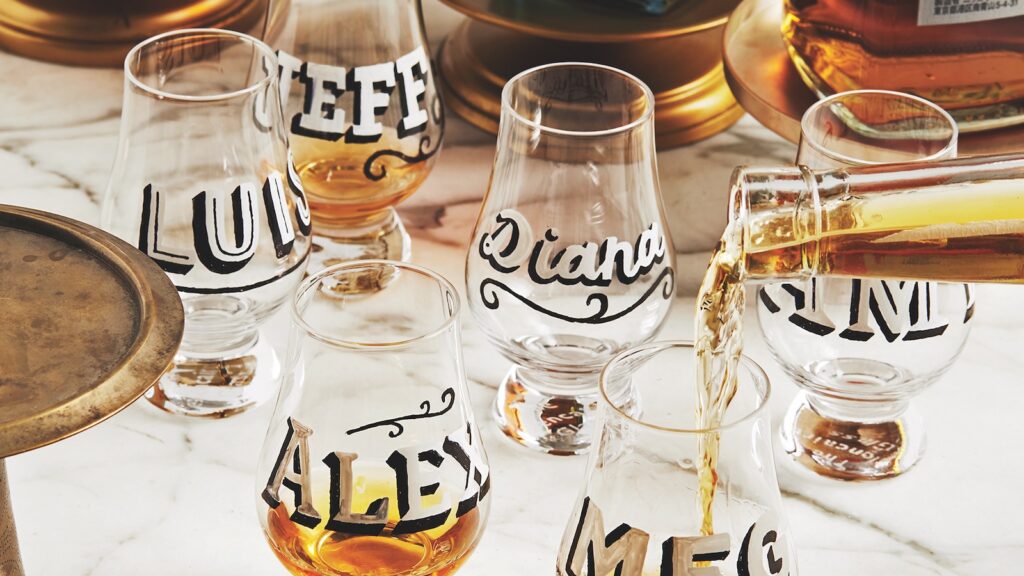 Take Your Next Whisky Party From Average to Amazing With These Bar ...